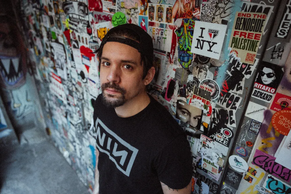 Eric Sleeper Trades Bedroom Pop for Studio Power on “Run!” – B-Side Guys